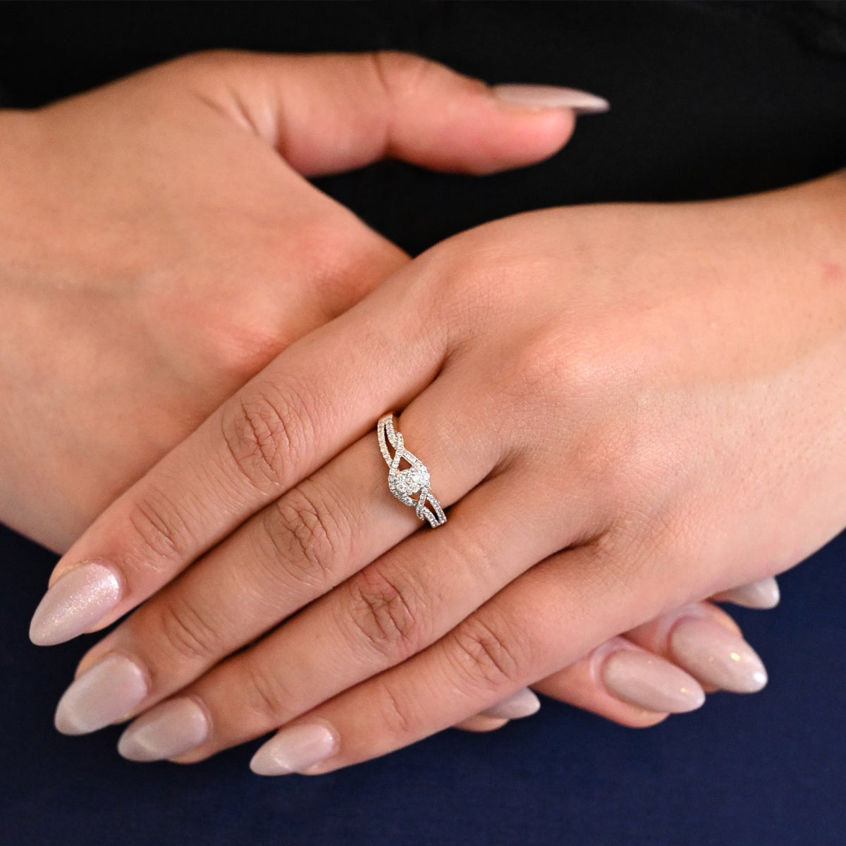18K YG Women Cluster Diamond Ring-1pc – RB Diamond Jewellers